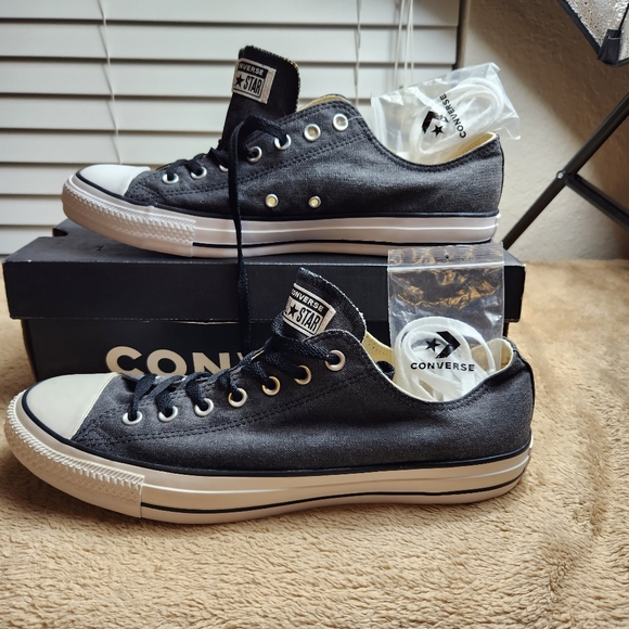 Converse | Shoes | Converse Nwt And Box Chuck Taylor Classic Low In ...